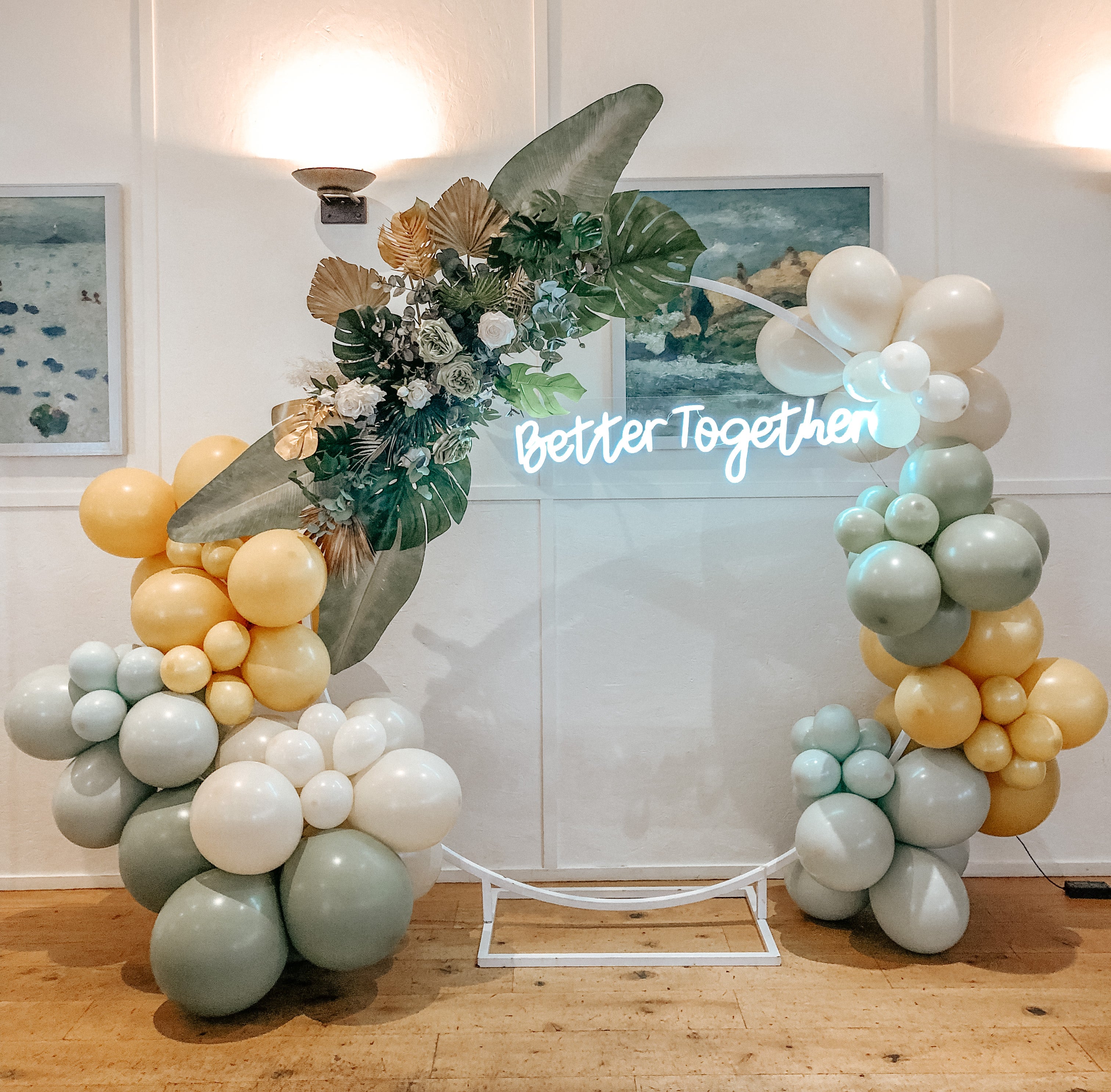 Neon Signs – Next Event